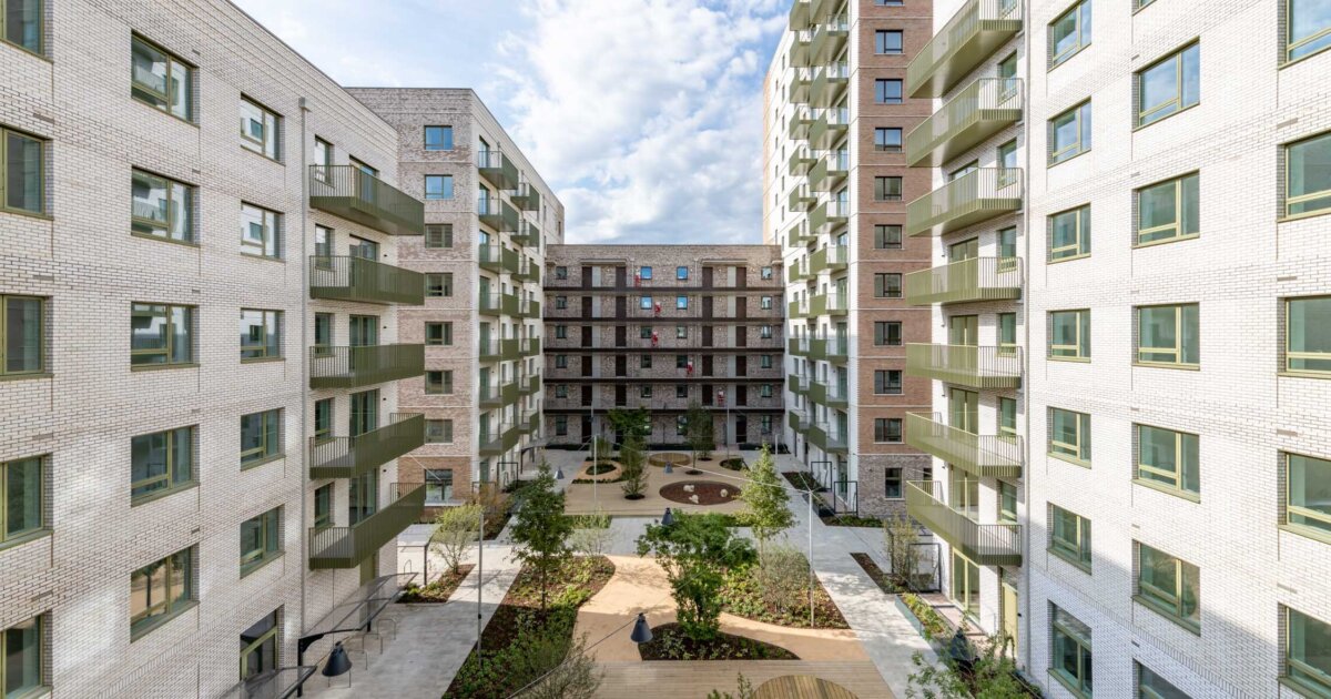 Gascoigne East - Work - Turkington Martin